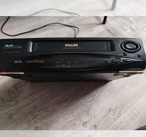 Видеомагнитофон philips