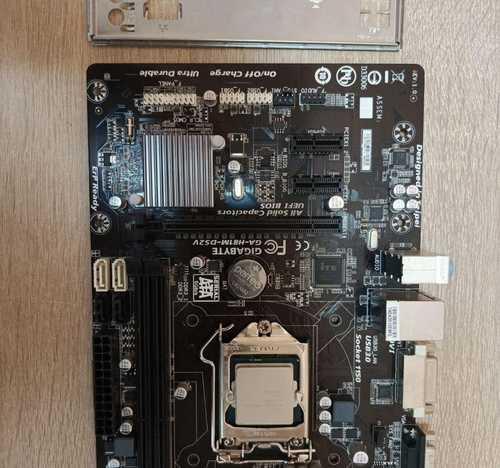 Материнская плата Gigabyte GA-H81M-DS2V