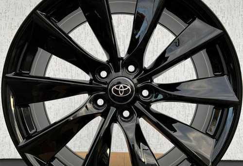 Новые диски Tesla R18 на Toyota Mazda Kia 5x114.3