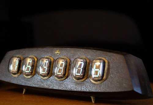 Часы настольные ретро Nixie clock