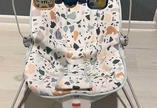 Шезлонг Fisher-Price GWD38, белый/голубой