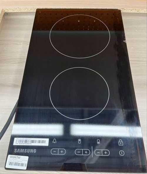 Электрическая варочная поверхность Samsung NZ32R15