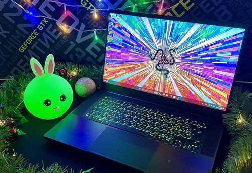 Razer blade 15,6" i7-11800/RTX3070/32G/512 Новье