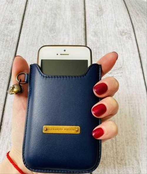 Чехол Alexander McQueen для смартфона BlackBerry