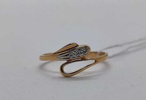 Золотое кольцо с фианитами 15,5 размер