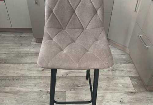 Новый стул полубарный (велюр, опоры черные)