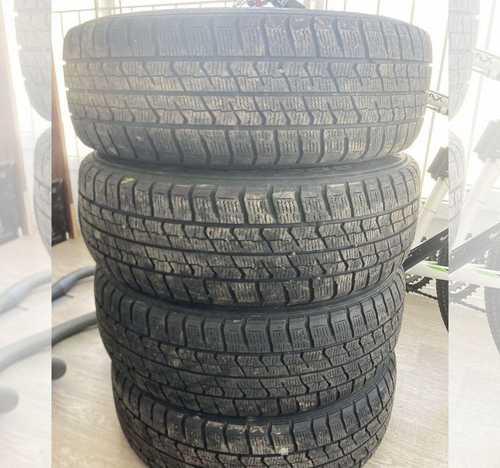 Goodyear Ice Navi Zea II 205/60 R16