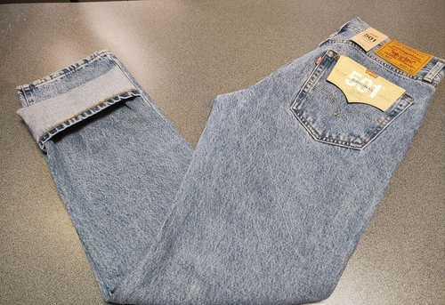 Джинсы Levis 501