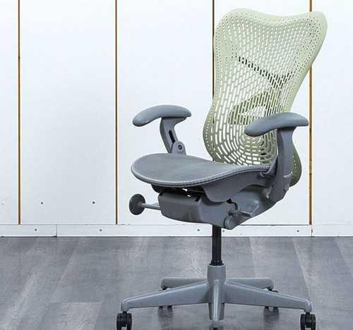 Компьютерное кресло Herman Miller Mirra США