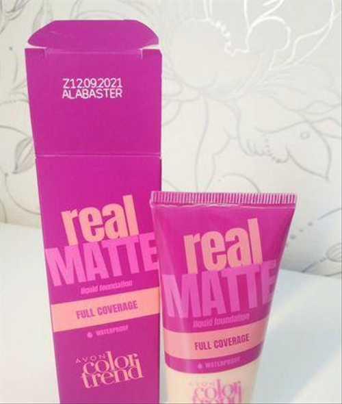 Матирующий тональный крем Real Matte Avon