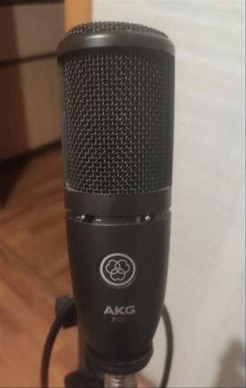 Студийный микрофон akg p120 со стойкой