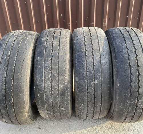 Pirelli Chrono 215/65 R15C