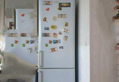 Холодильник бу "Бирюса"