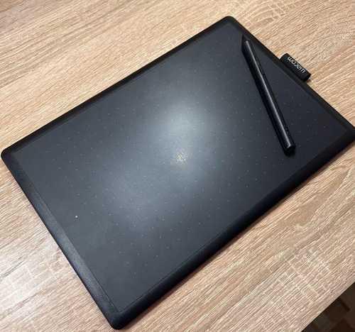 Графический планшет wacom one