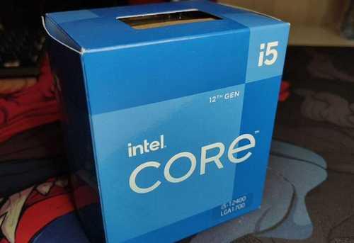 Коробка с наклейкой от Intel Core i5 12400