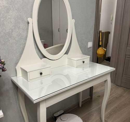 Туалетный столик IKEA