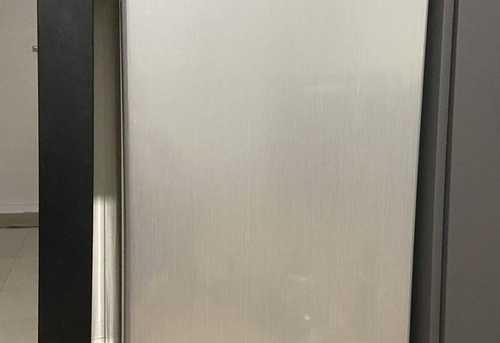 Холодильник tesler RC-95
