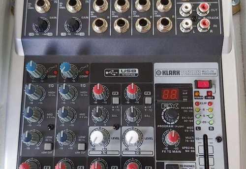 Микшерный пульт Behringer QX1002USB