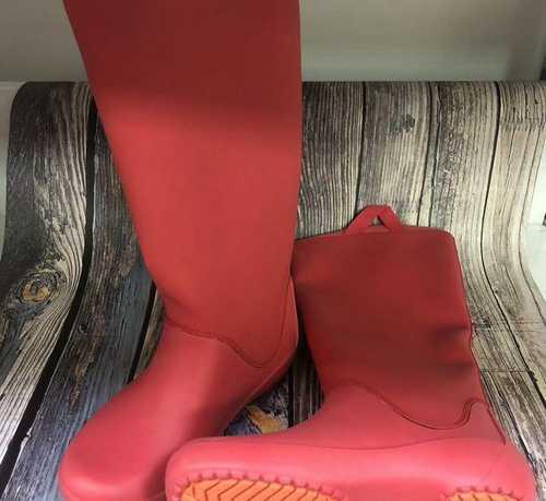 Сапоги резиновые Crocs RainFloe Boot Red