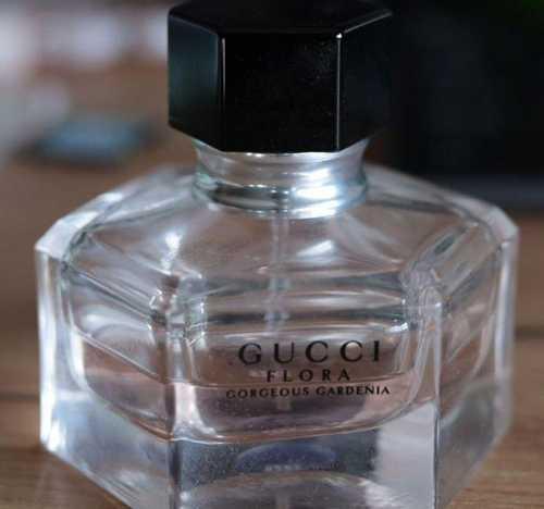 Духи Gucci (Flora Gorgeous Gardenia)