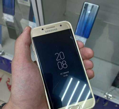Смартфон Samsung Galaxy A3 2/16Gb