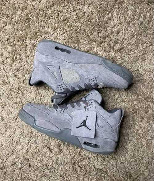 nike air jordan 4 retro kaws