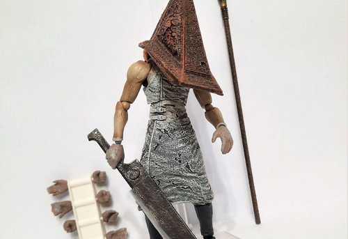 Figma - Red Pyramid Thing