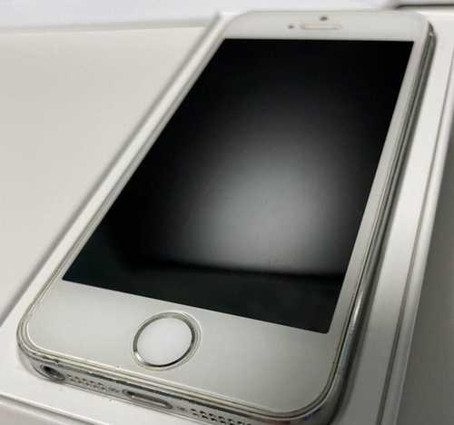 iPhone 5S, 16 ГБ