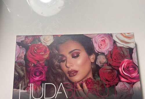 Палетка теней hudabeauty