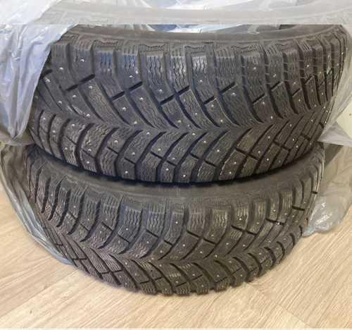 Michelin X-Ice North 4 205/55 R16