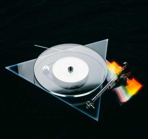 Проигрыватель Pro-Ject The Dark Side Of The Moon