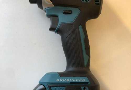 Дрель шуруповерт Makita DTD153RFE ударный