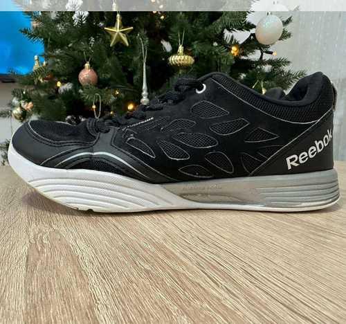 Кроссовки reebok женские 36