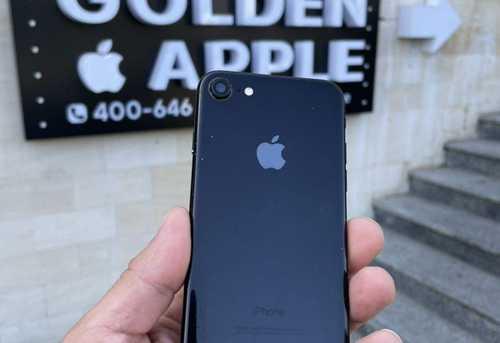 iPhone 7 на 32 гб Jet Black