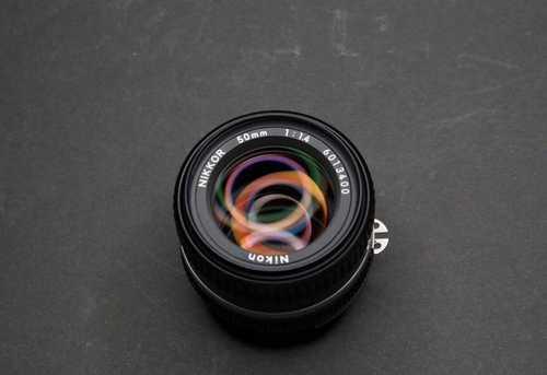 Nikon Nikkor 50 mm f/ 1.4 Ai - S