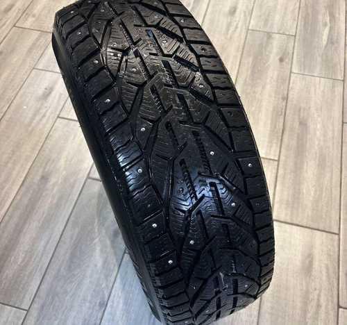 Kormoran Stud 2 205/60 R16 96T