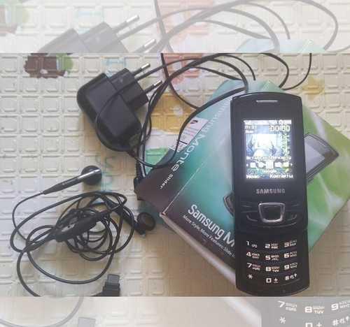 Samsung B2100