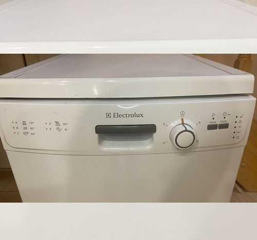 Посудомоечная машина Electrolux RSF43006W