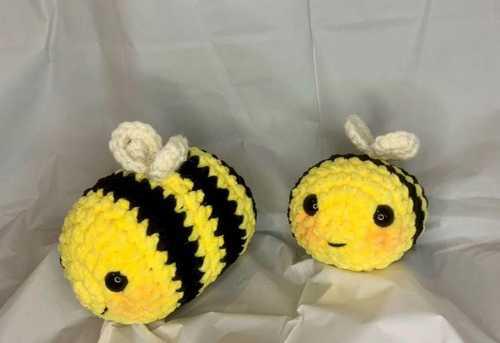 Вязанная игрушка пчела