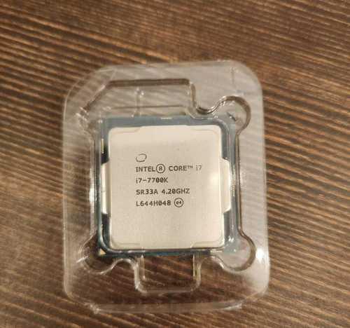 Процессор Intel core i7 7700k lga1151