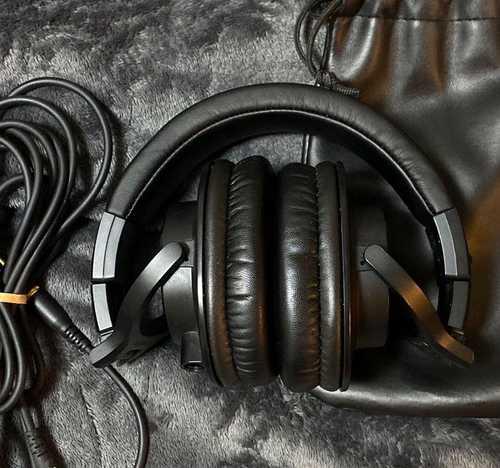 Наушники Audio Technica M40x