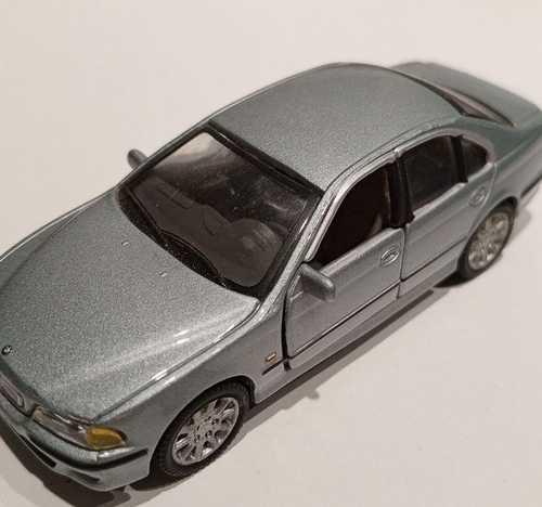 Модель BMW 5 Series E39 Hongwell/Cararama