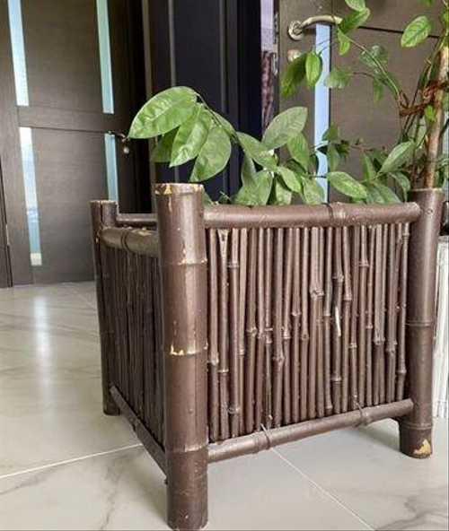 Столик бамбуковый декоративный