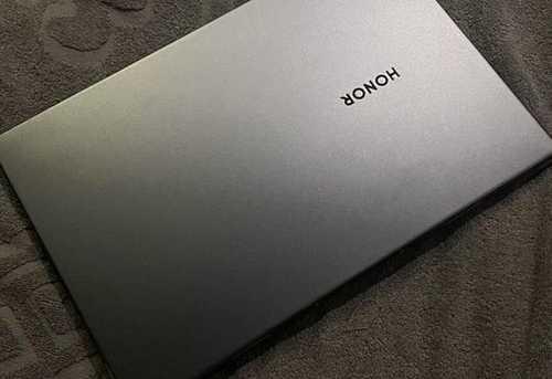 14" HONOR MagicBook X 14 NBR-WAI9, 256 ГБ, Core i3-10110U, RAM 8 ГБ, Intel UHD Graphics