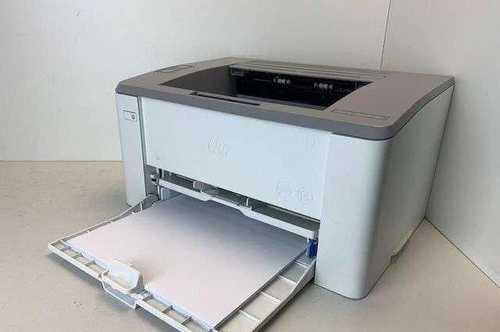 Принтер HP Laser Jet Ultra M106w