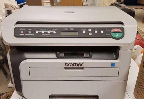 Мфу Brother DCP-7032R