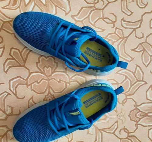 Кроссовки skechers 35 размер 23 см