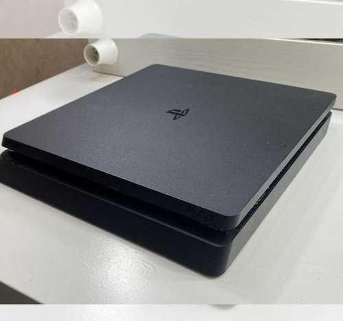 Sony playstation 4 slim