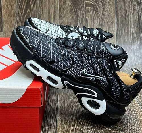 Кроссовки мужские nike air max tn plus