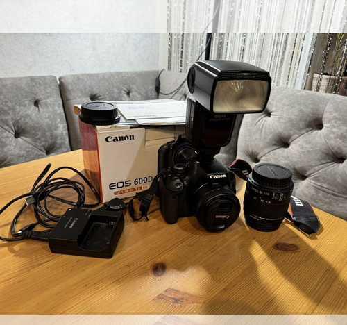 Фотоаппарат зеркальный